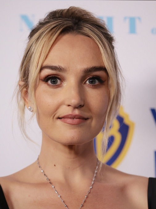 Chloe Fineman Movies and Shows - Apple TV