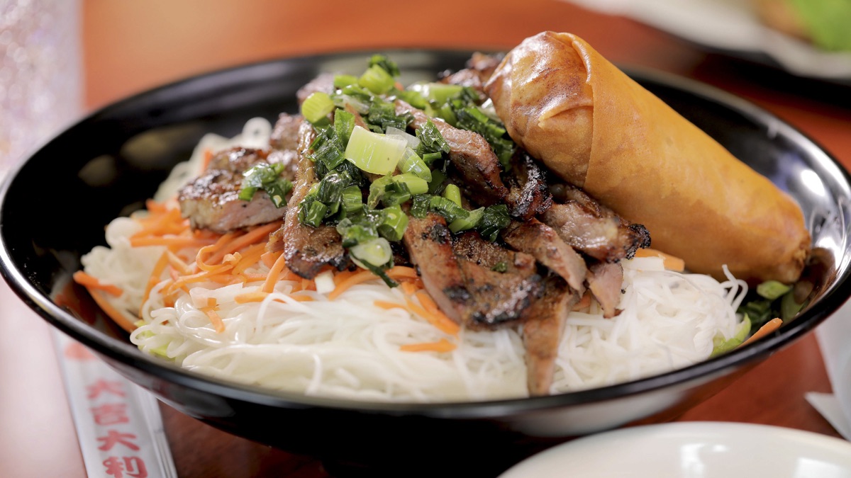 Triple D Nation: Done Right – Diners, Drive-Ins and Dives (Season 46 ...