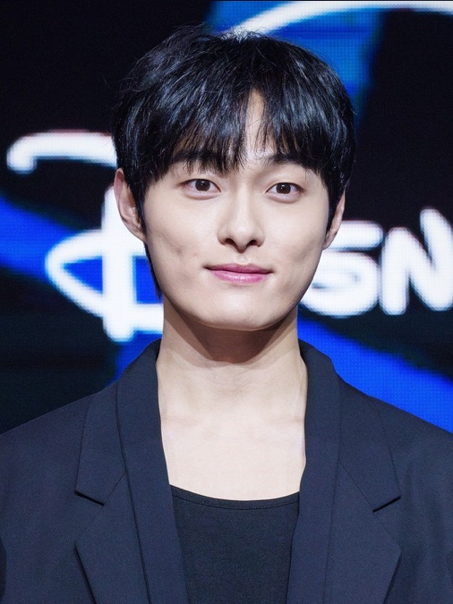 ‎Yoon Chan-Young Movies and Shows – Apple TV