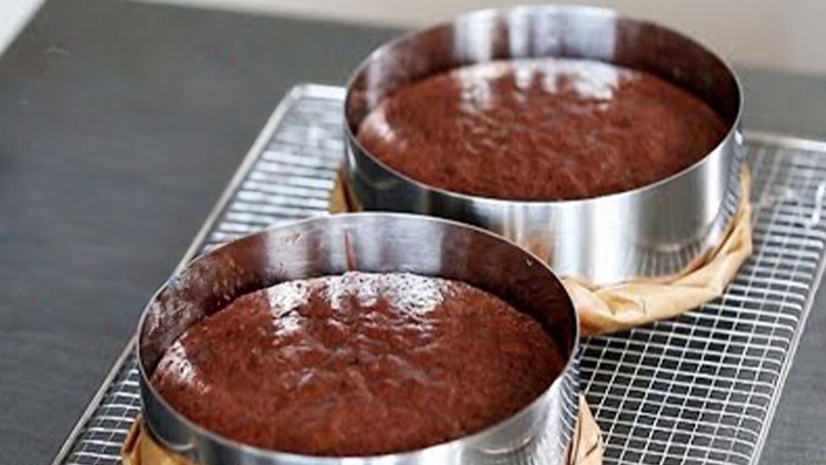 saftiger Schokoladenkuchen - ideale Grundlage für Motivtorten / Cake Basics - Apple TV (DE)