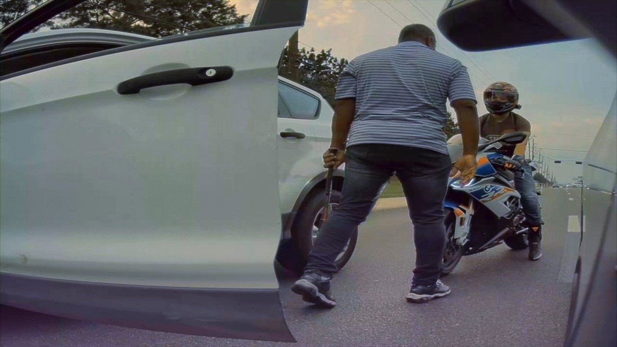 ‎Bikers' Battlegrounds - Road Rage (Series 2, Episode 8) - Apple TV (MX)