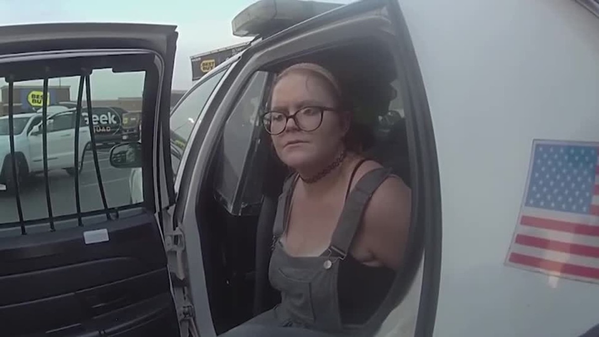 Shoplifting Haul - BodyCam by Law&Crime (Series 1, Episode 18) - Apple ...