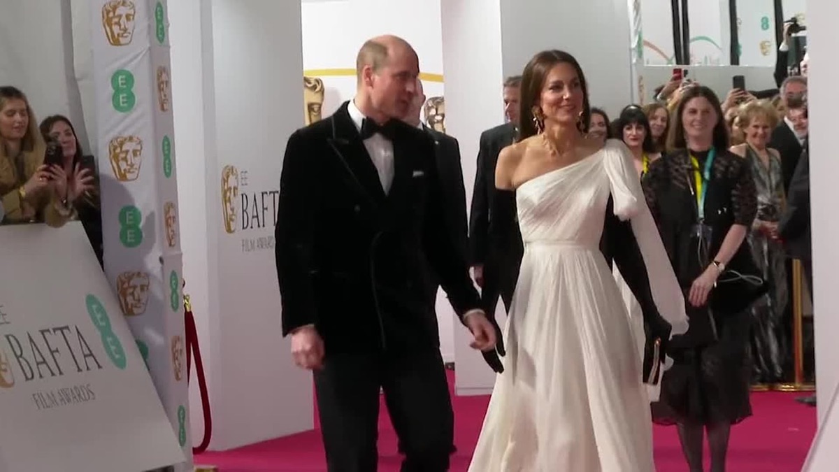 The Royal Love Story: William & Catherine - Apple TV