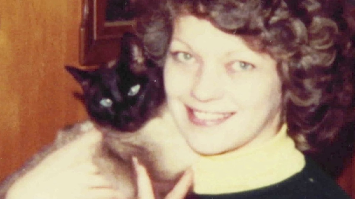 My Name Was Bette: The Life and Death of an Alcoholic - Apple TV