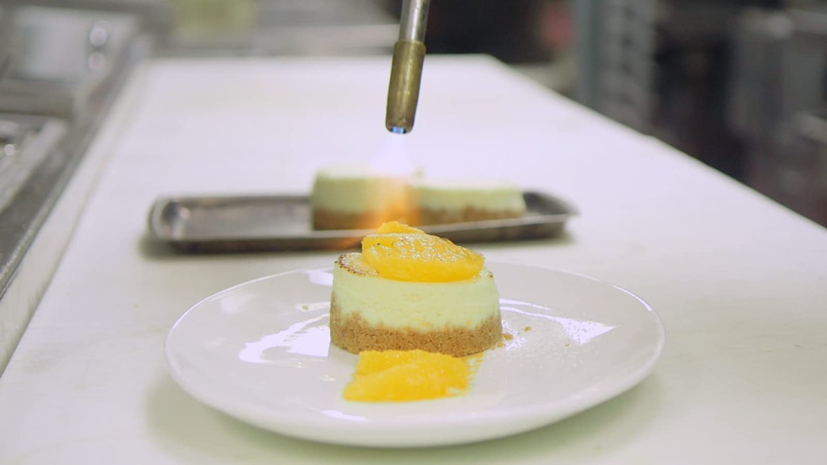 ‎$4 Cheesecake vs. $70 Cheesecake – Worth It (Season 2, Episode 6 ...