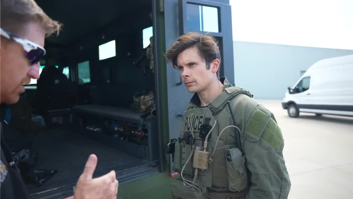 ‎Attending SWAT Academy and Fight Camp – Will Tennyson (Season 3 ...