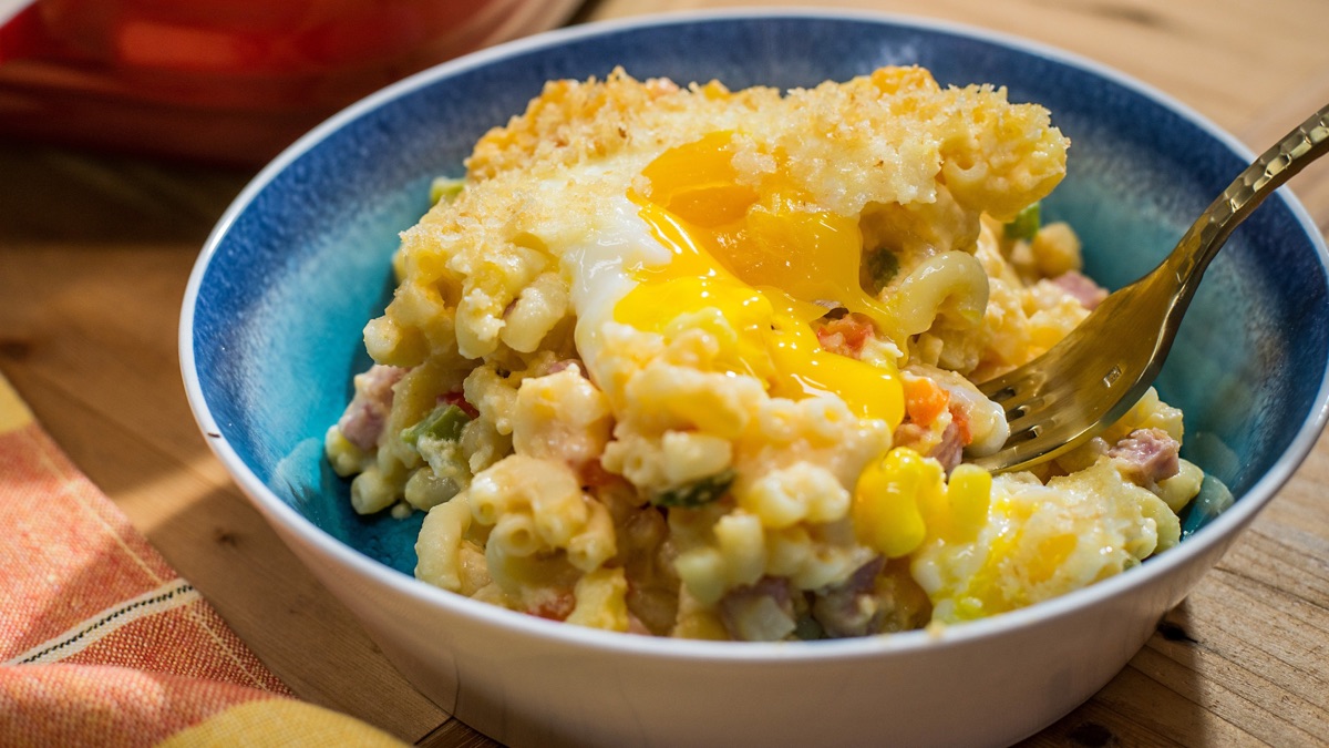 Bottomless Breakfast – The Kitchen (Season 12, Episode 13) - Apple TV (CA)