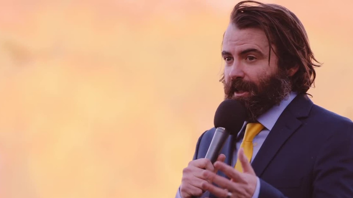 Doug Mellard: I'm Worried About Me - Apple TV