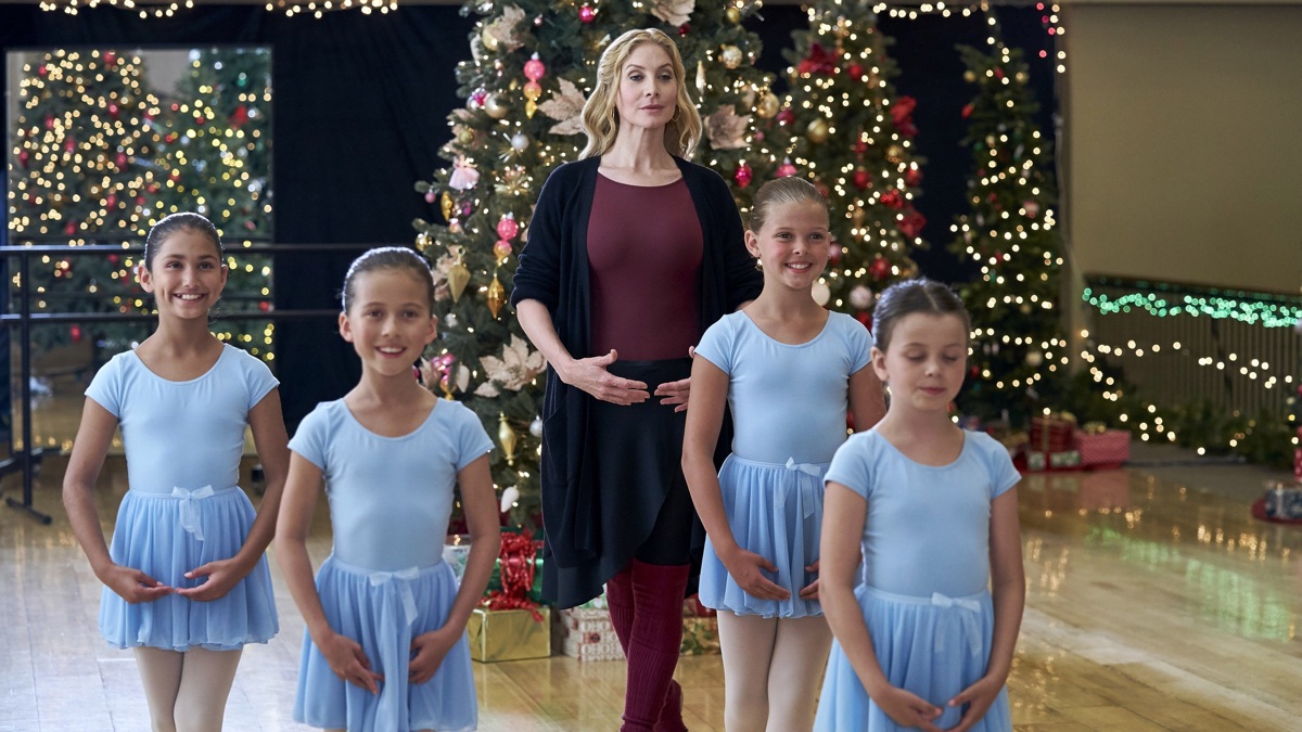 The Christmas Club - Apple TV