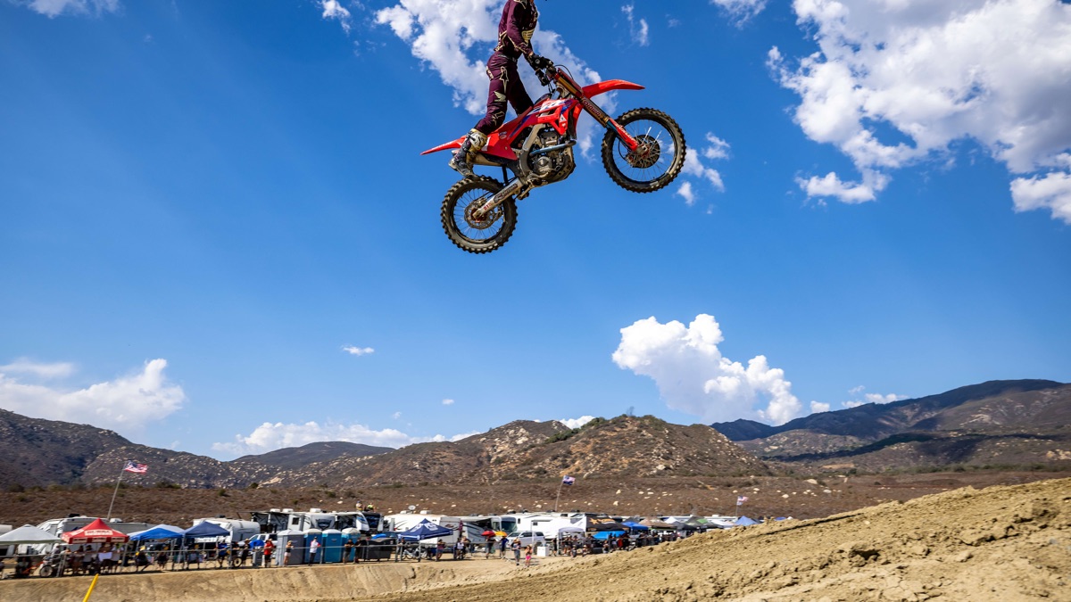 Jett wins and Dennis Rodman is there to celebrate! - Flight Plan ...