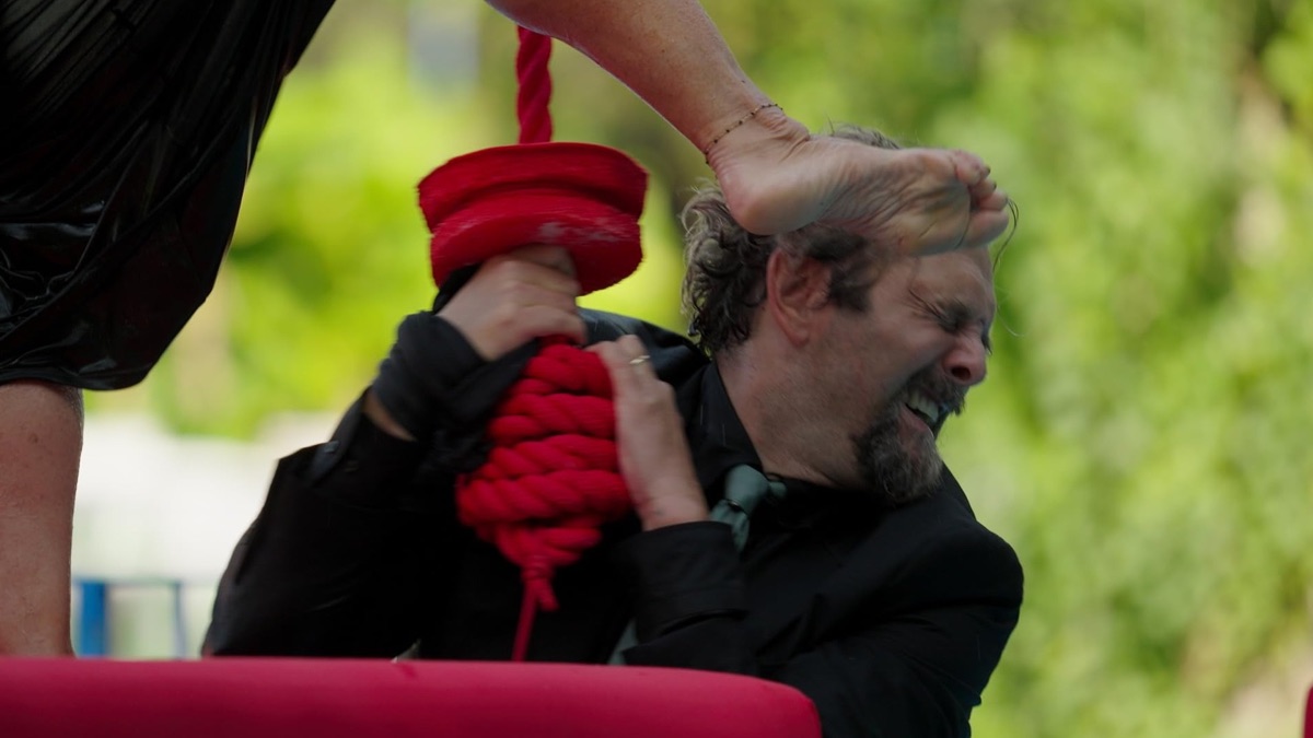 ‎Episode 3 - Red Carpet Survival (Series 2, Episode 3) - Apple TV (PL)