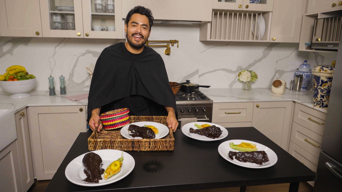 ‎Cojo Feliz - Divina Comida México (temporada 4, episodio 8) - Apple TV ...