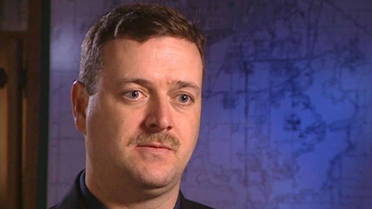 ‎A Welcome Intrusion - Forensic Files (Series 8, Episode 14) - Apple TV ...