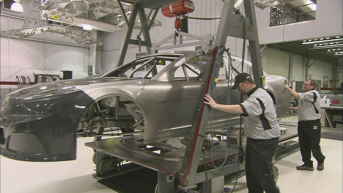 NASCAR Car Bodies; Hurley Sticks; Tube Power Amplifiers - How It's Made ...