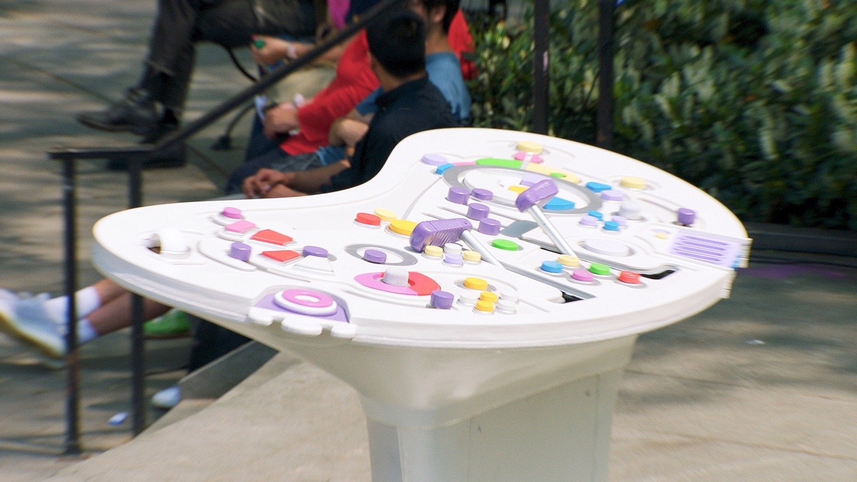 Intensamente: Consola en el Parque - Pixar En La Vida Real (temporada 1 ...