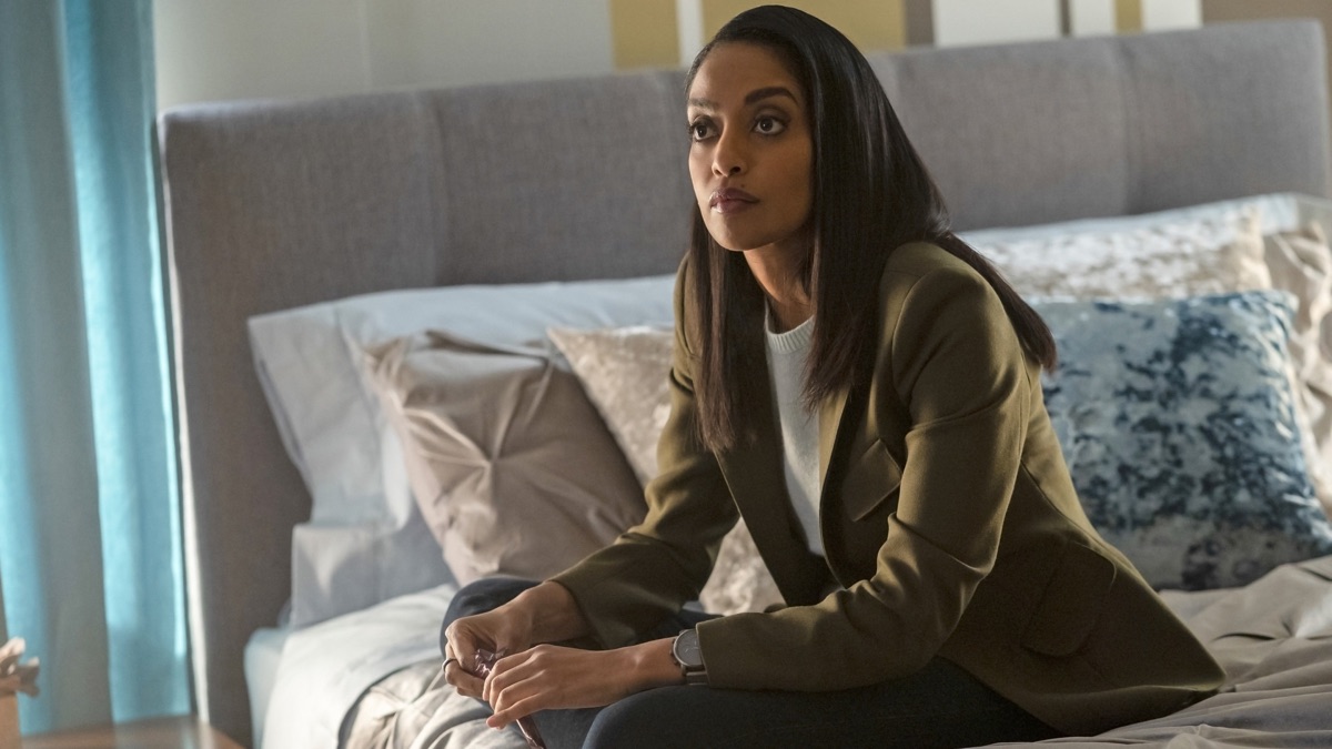 Will The Real Miss Tessmacher Please Sta - Supergirl (Series 4, Episode ...