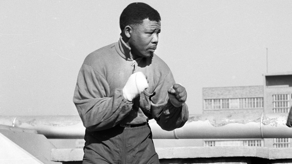 Nelson Mandela – A Life in Ten Pictures (Season 2, Episode 5) - Apple ...