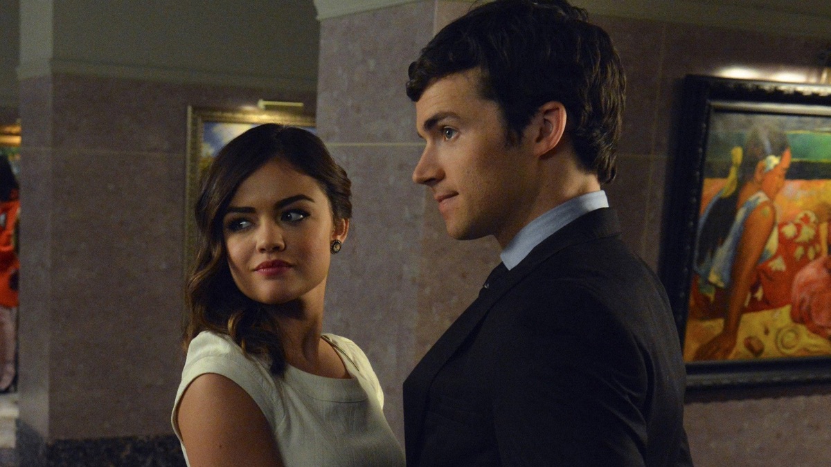 Pretty Little Liars Emily And Maya Photo Booth