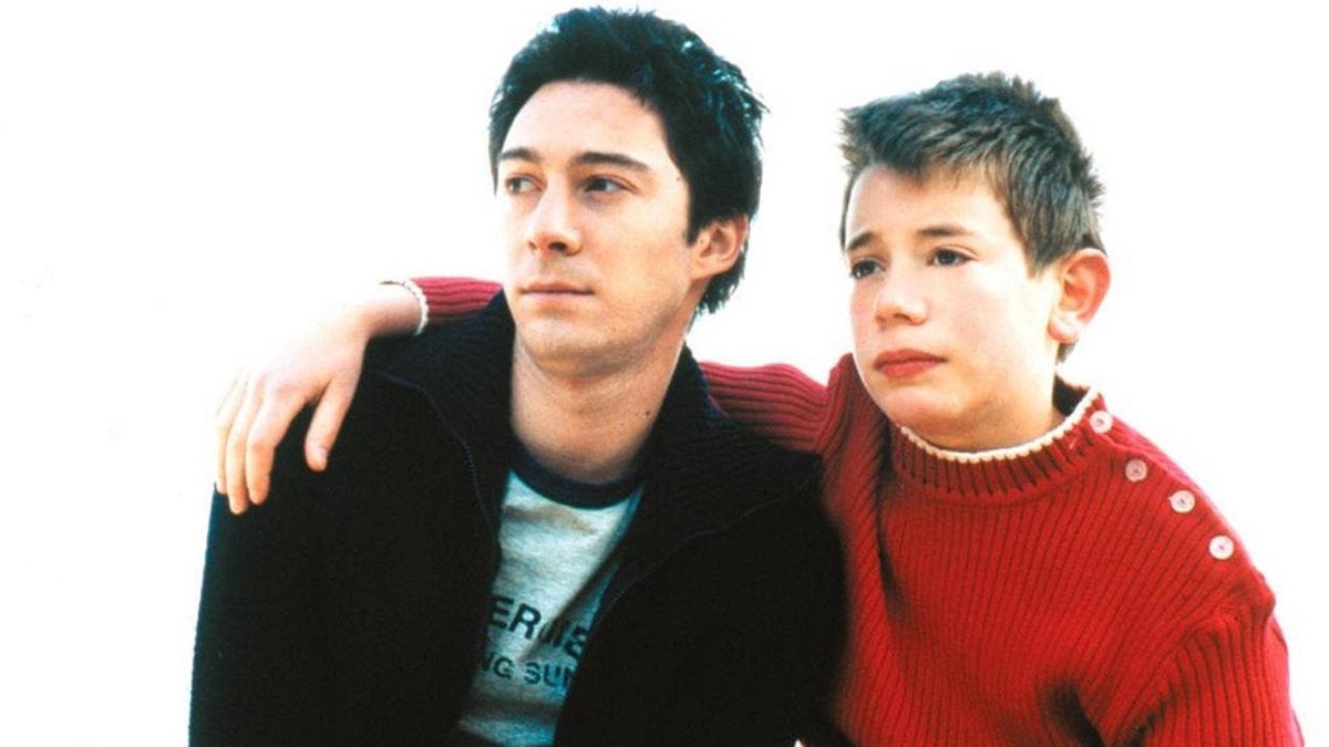 Close to Leo - Apple TV (UK)