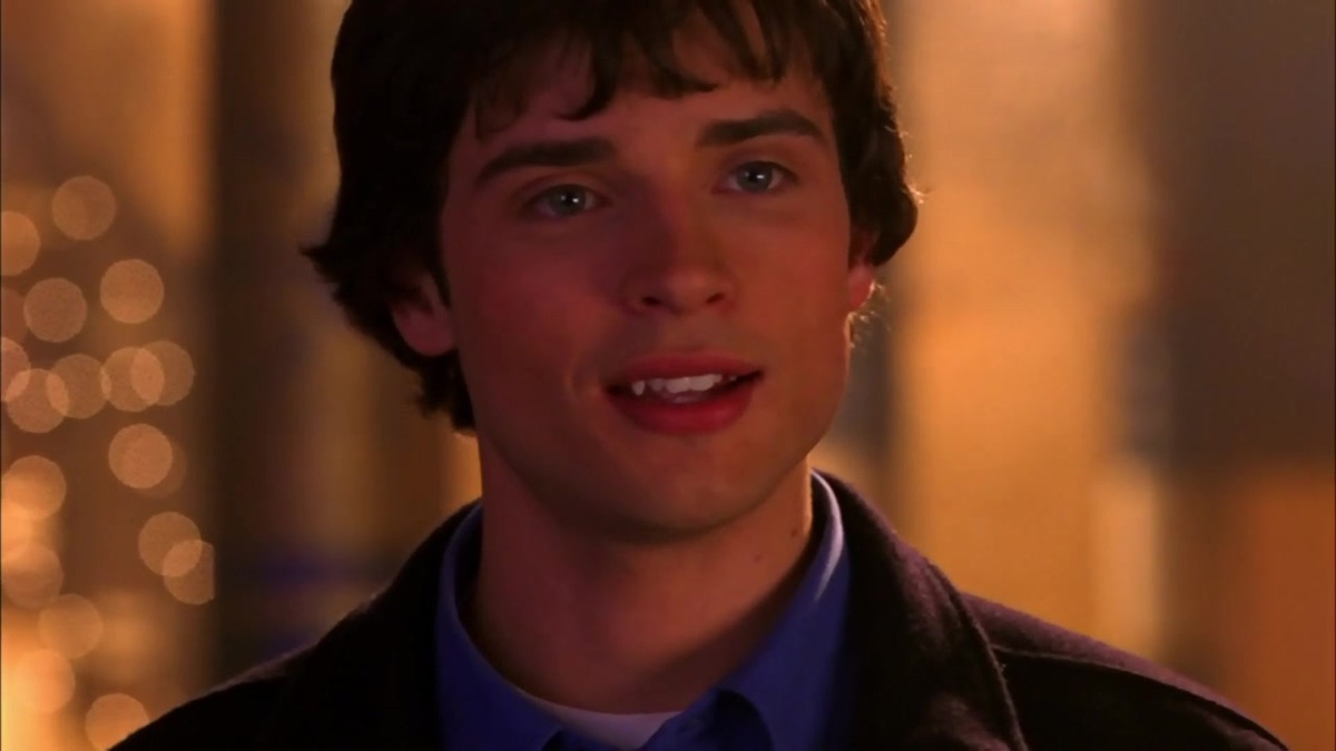 Drone - Smallville (Season 1, Episode 18) - Apple TV