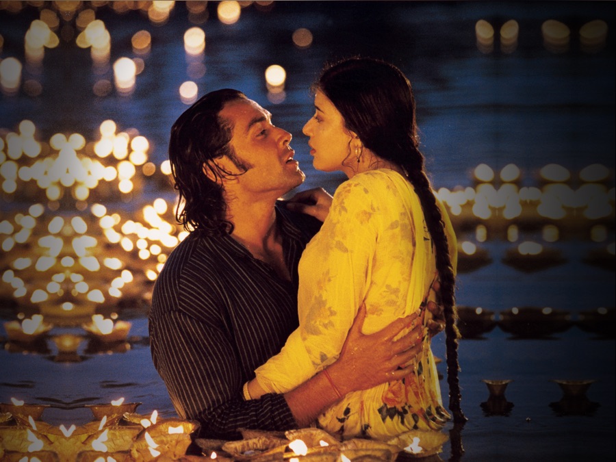 Kareeb - Apple TV (IN)