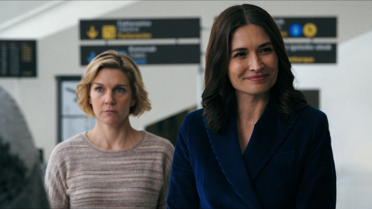 ‎Watch Pirate Lady - Pluribus (Series 1, Episode 2) - Apple TV (EG)