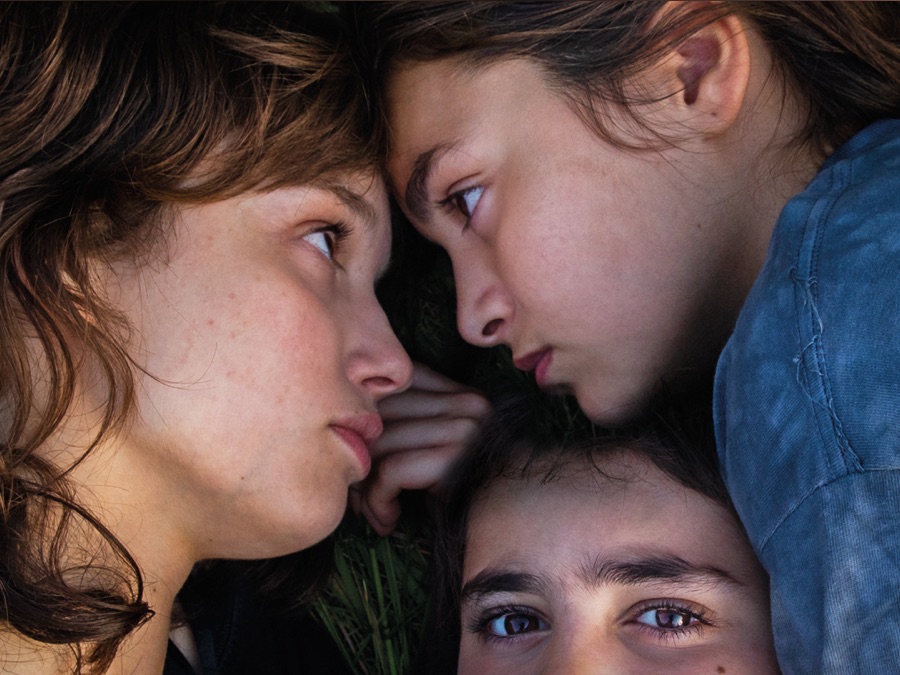 Paradise Is Burning - Apple TV (PL)