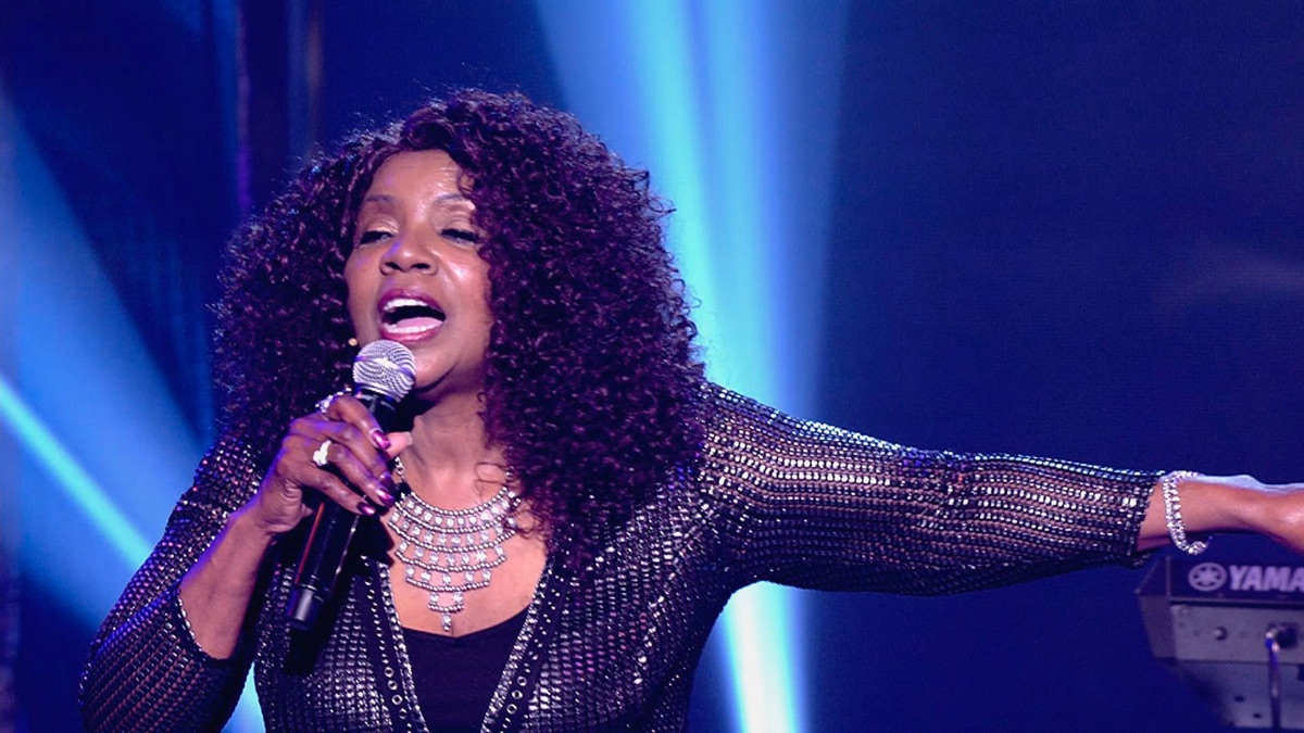 ‎Gloria Gaynor dedica 'I will survive' a una fan muy especial ...