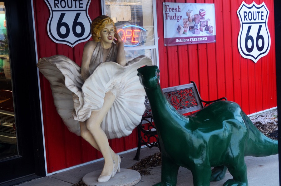 Route 66’s Funkiest Shops & Curio Stores - Apple Maps