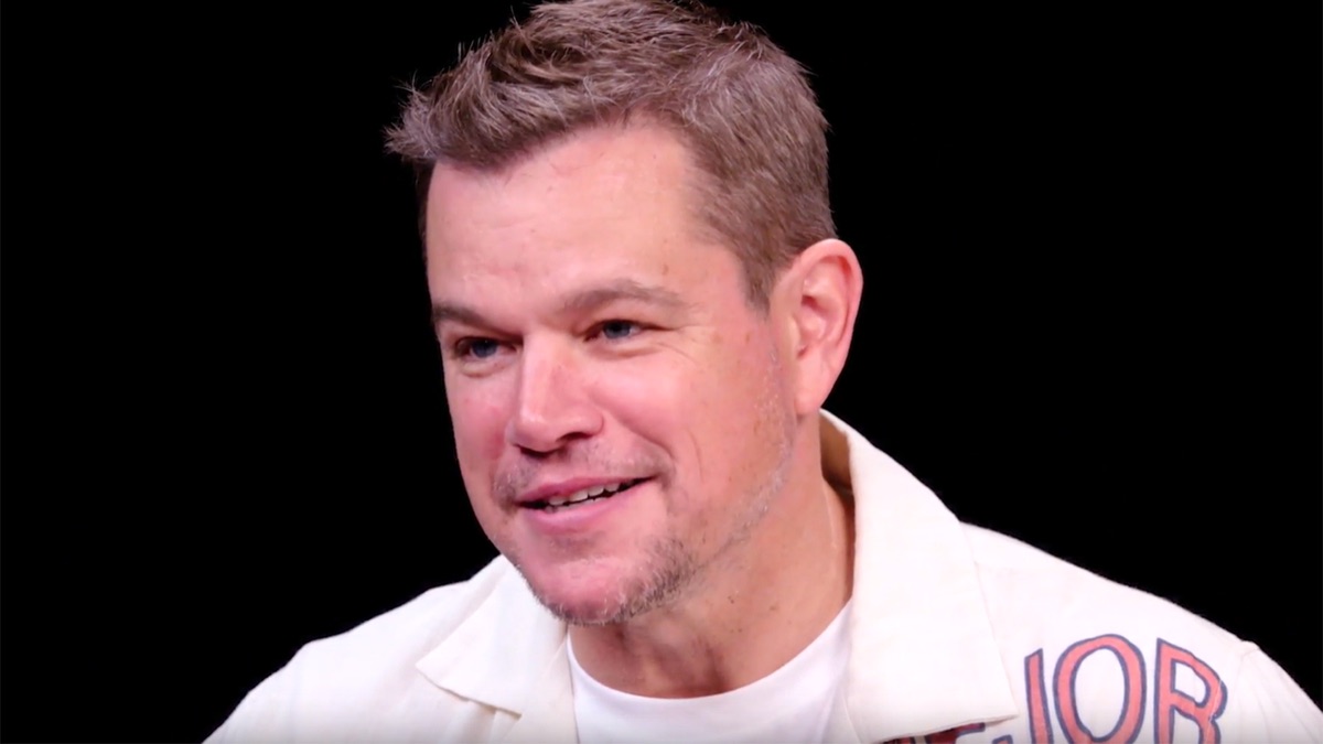 Matt Damon Sweats From His Scalp While Eating Spicy Wings - Hot Ones ...