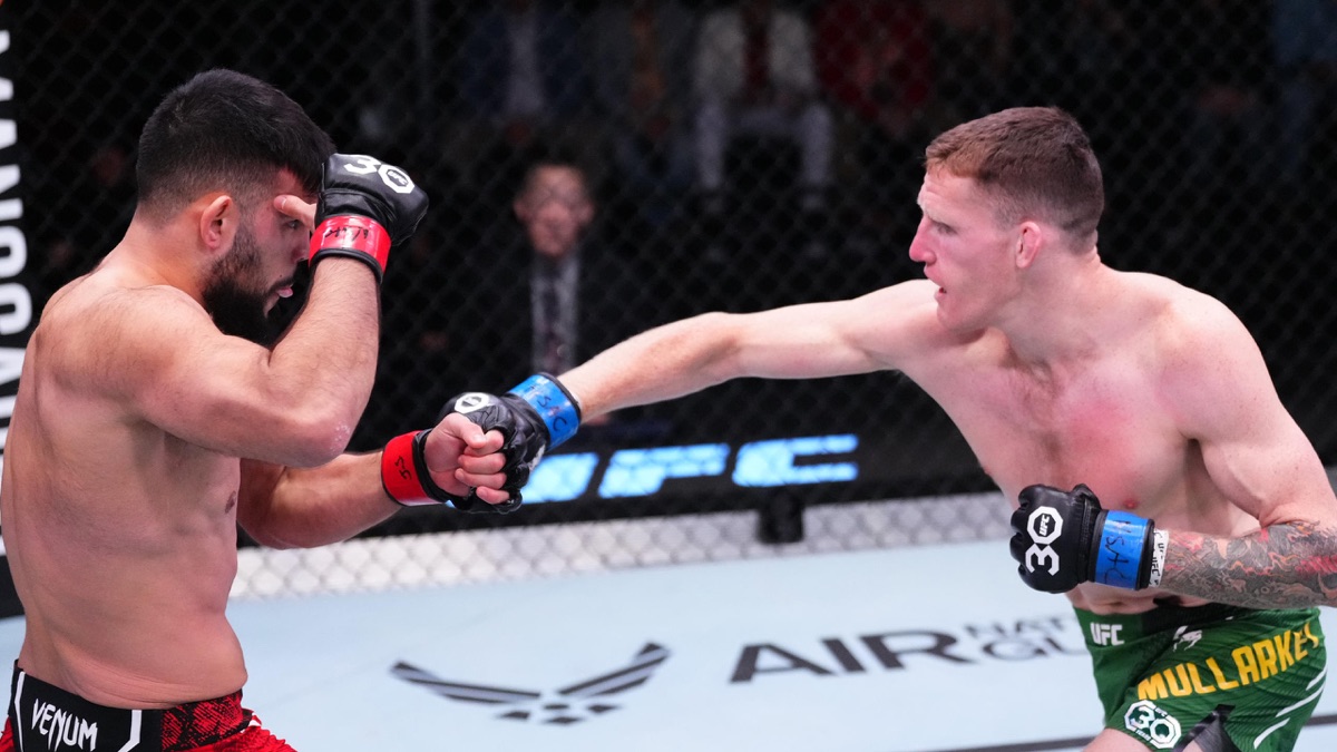 Nasrat Haqparast vs. Jamie Mullarkey - UFC - Apple TV