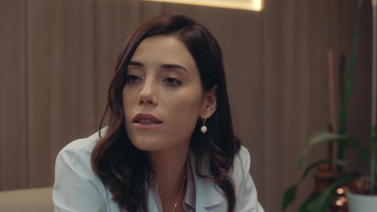 Episodio 1 - Traicionada (temporada 1, episodio 201) - Apple TV (MX)