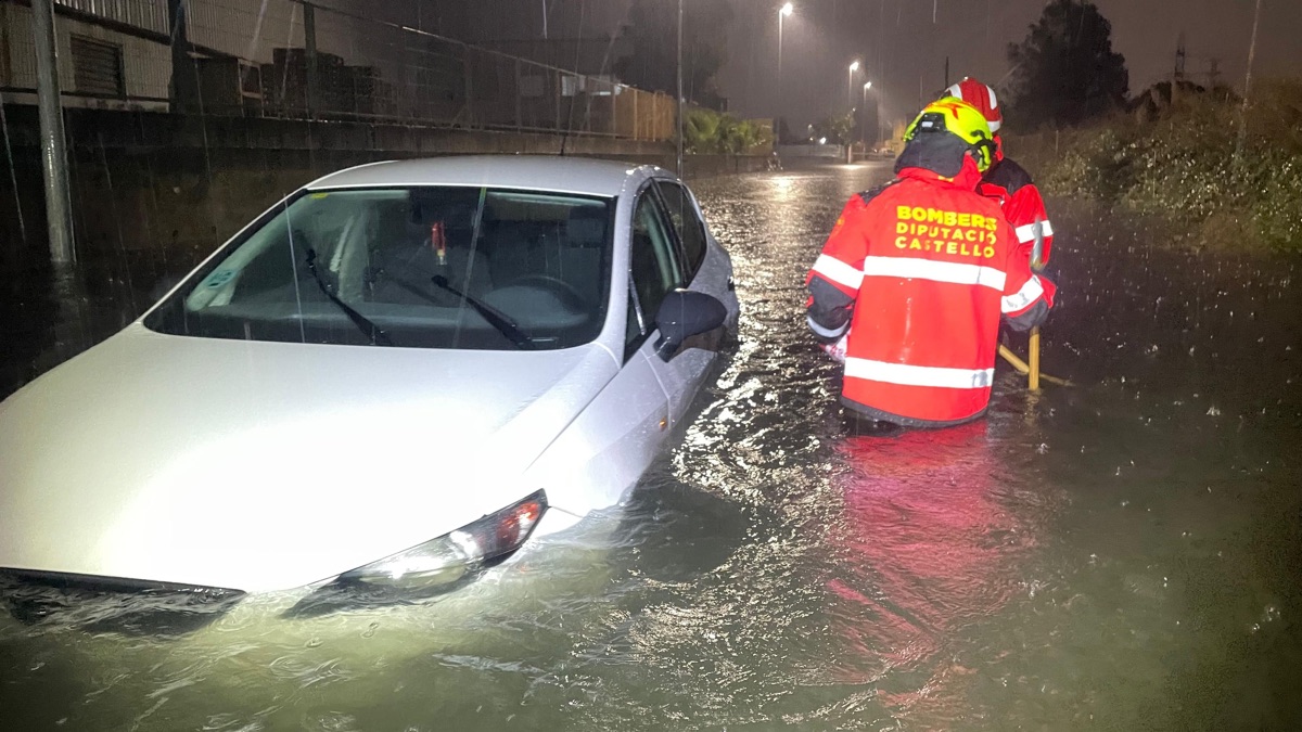 ‎Telediario - 21 horas - 14/12/25 - Lengua de signos - Telediario en ...