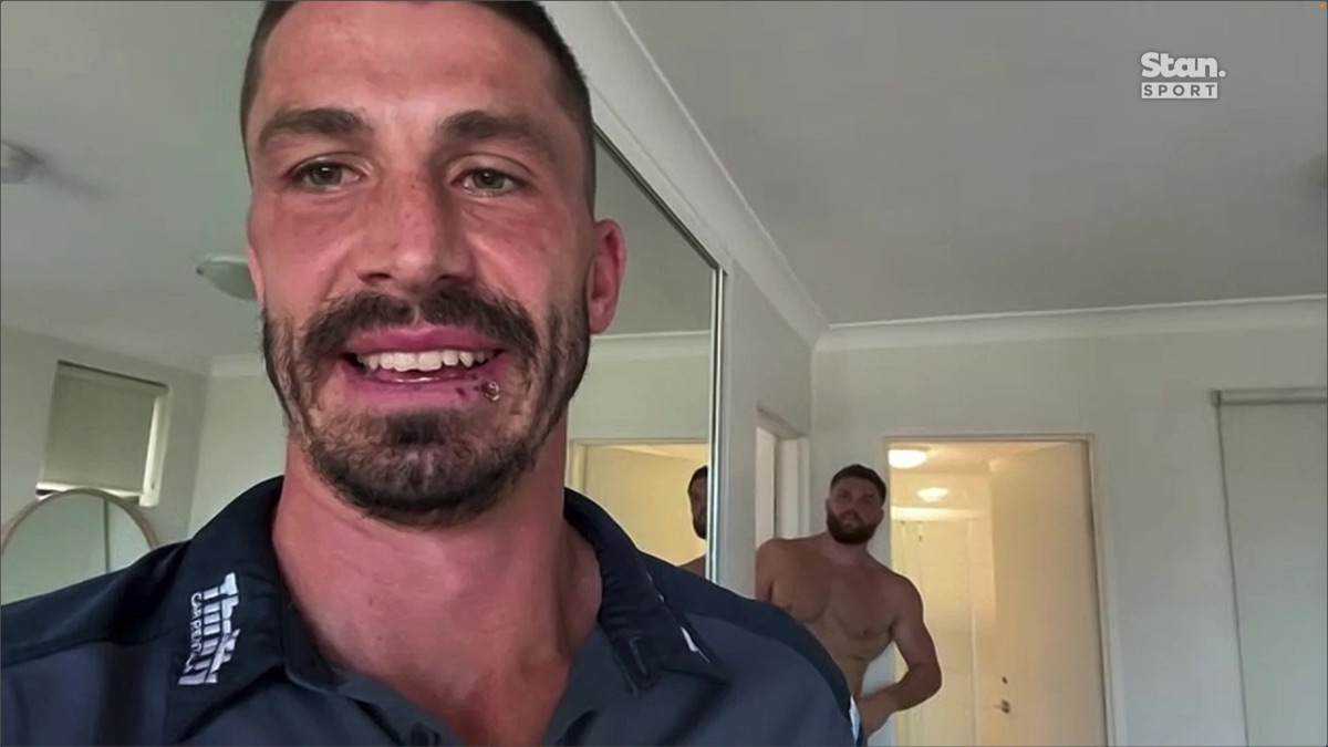 Gordon's Tattoo, Goog's '04 Fight & Chirpiest Nines - Mar 7 – The Night ...