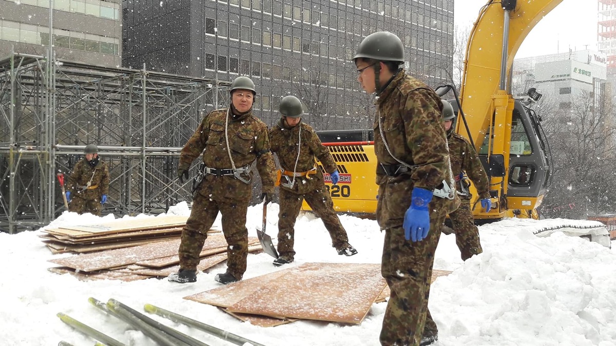 Giant Constructions - Apple TV