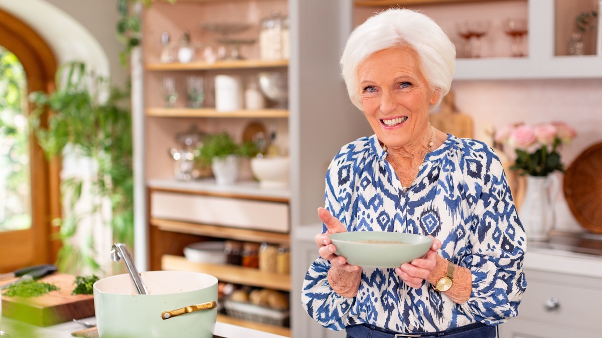 Mary Makes It Easy - Apple TV (UK)