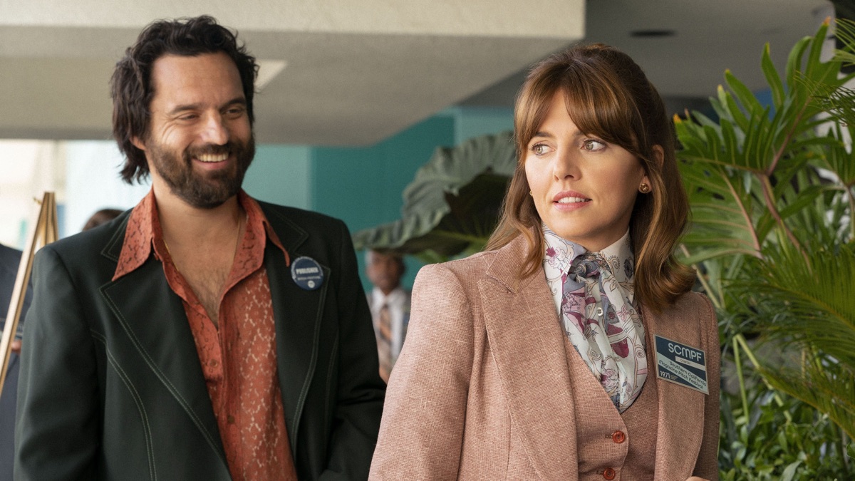 Not like a Shvantz Right in the Face - Minx (Season 1, Episode 1 ...