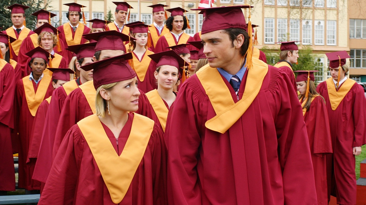 ‎Commencement - Smallville (Series 4, Episode 22) - Apple TV (EG)