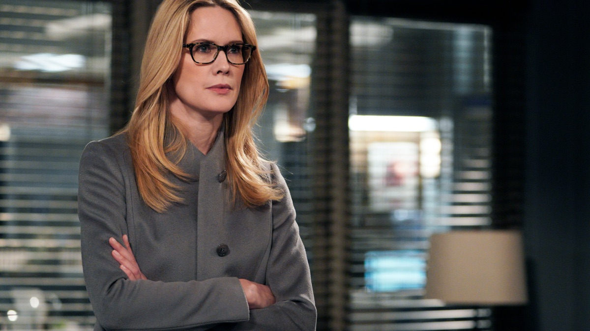 ‎Sunk Cost Fallacy - Law & Order: Special Victims Unit (Series 19 ...