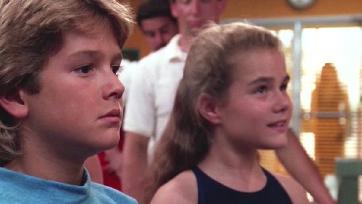 The Sky is Falling – Baywatch (Season 1, Episode 6) - Apple TV (AU)