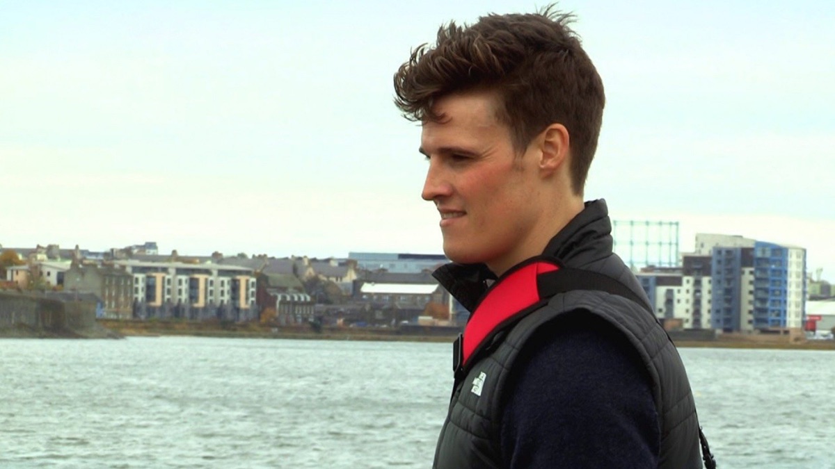 ‎Adam - Dinner Date (Series 7, Episode 10) - Apple TV (UK)