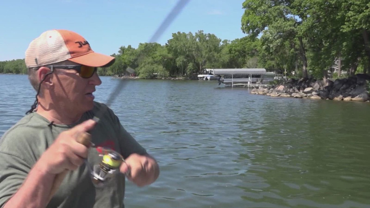 Slabs of Different Species - Fishing The Midwest - Apple TV
