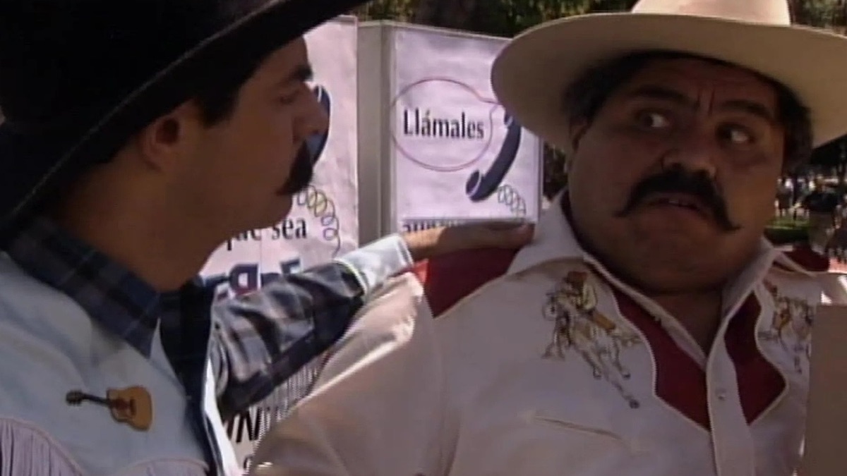 Críticas cinematográficas - Derbez en Cuando (Season 1, Episode 15 ...