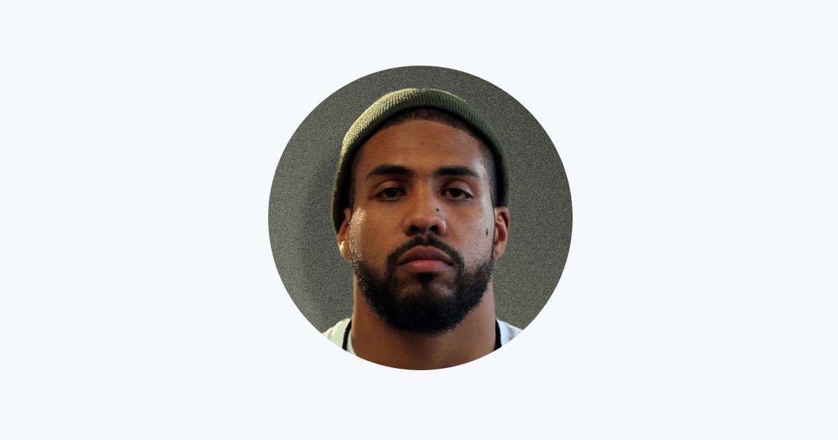 ‎Arian Foster - Movies, Music, and Podcasts - Apple Snapshot