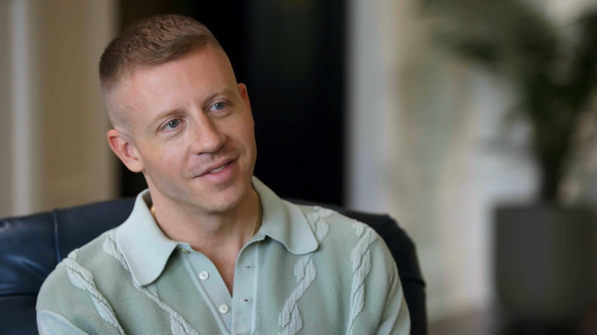 Kenya Moore, Wendi Mcclennon-Covey, Macklemore - Hollywood Medium With ...