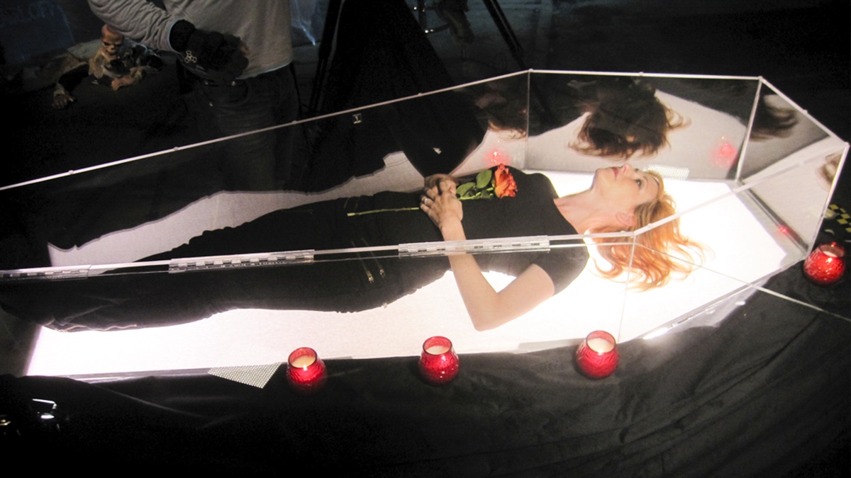 ‎Halloween Special: Haunted Hum / Dead Body Disposal / Smell of Fear ...