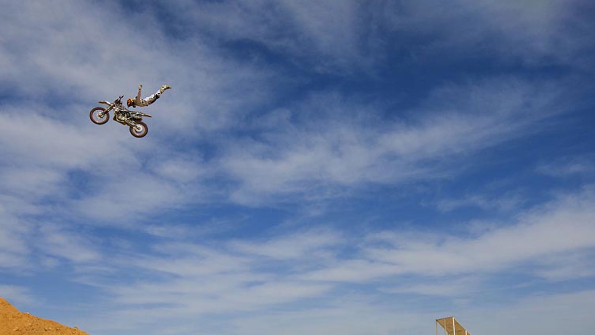 Crusty Demons 18: Twenty Years of Fears - Apple TV