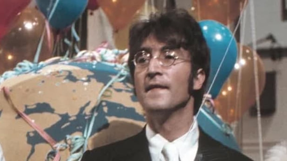 Infamous Crime Scenes: John Lennon - Apple TV (CA)
