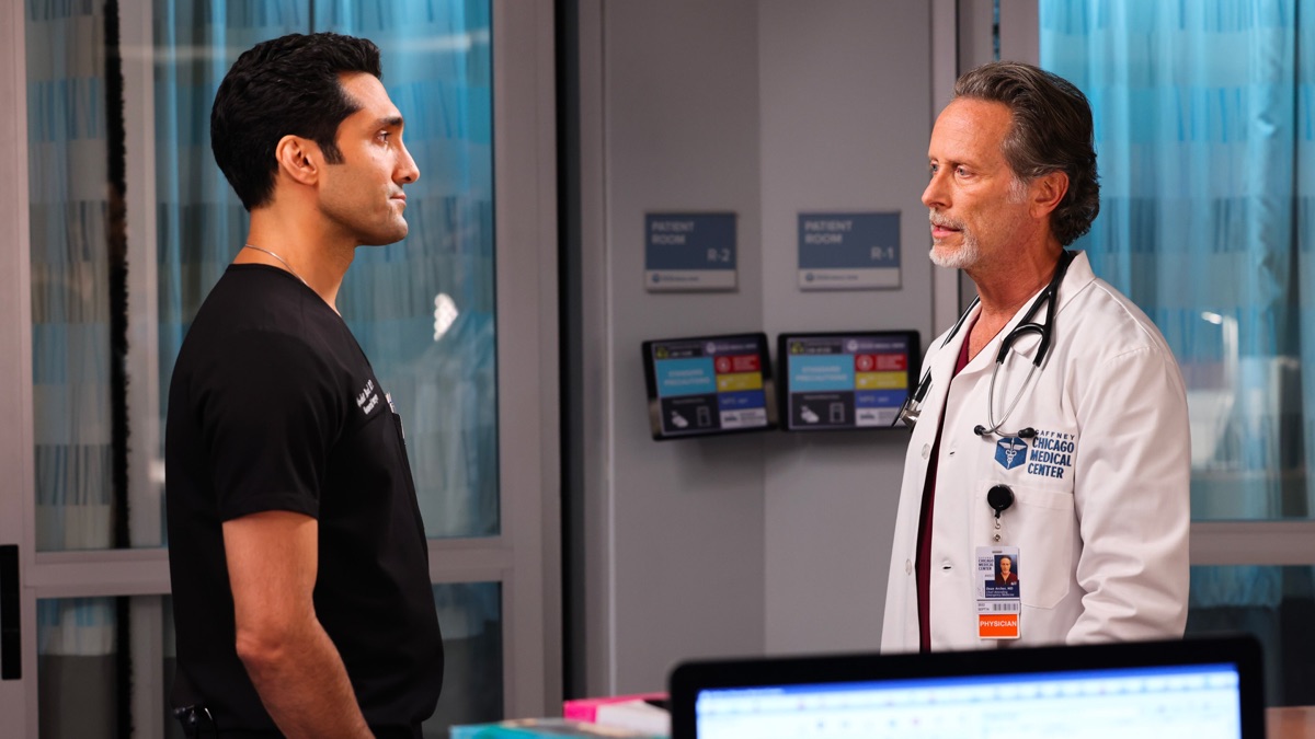 ‎Change Is a Tough Pill to Swallow - Chicago Med (Series 7, Episode 5 ...