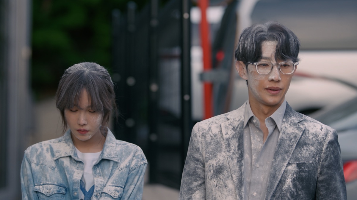 Queen of Divorce - Queen of Divorce (Season 1, Episode 4) - Apple TV